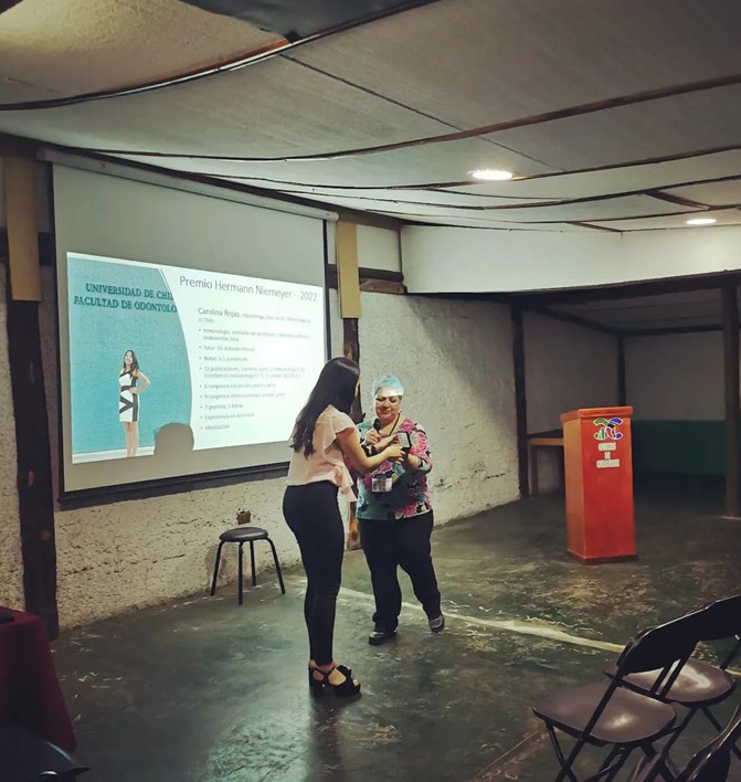 Dra. Carolina Rojas recibió Medalla Hermann Niemeyer - Facultad de ...